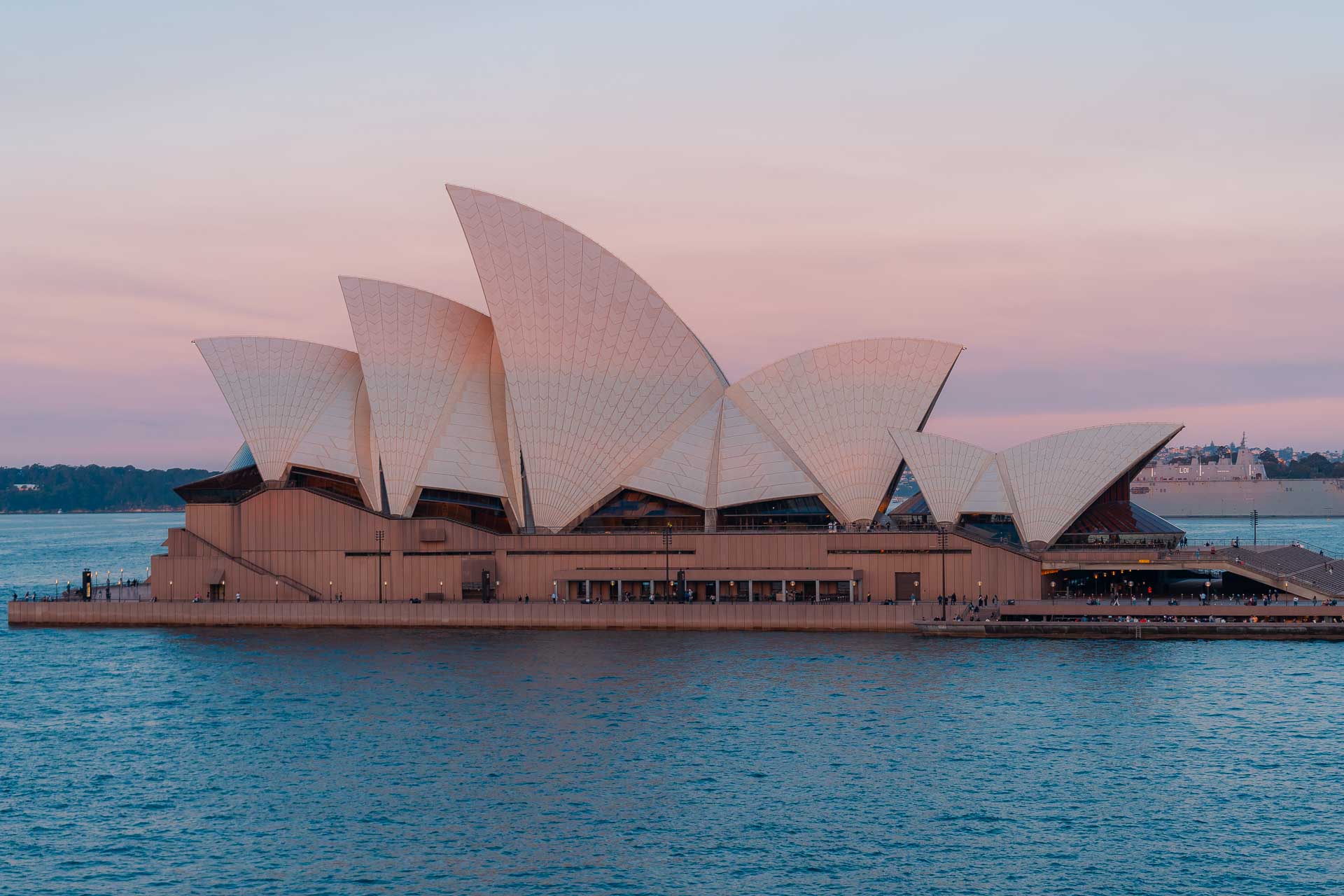Sydney Opera House: A Marvel of Modern Architecture and Culture